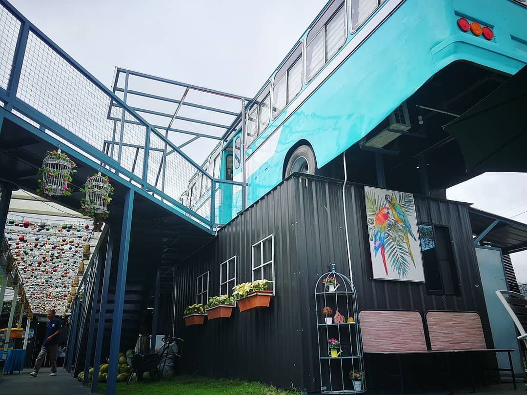 Bring Your Nostalgia on These Four Vintage Bus Cafe Spots