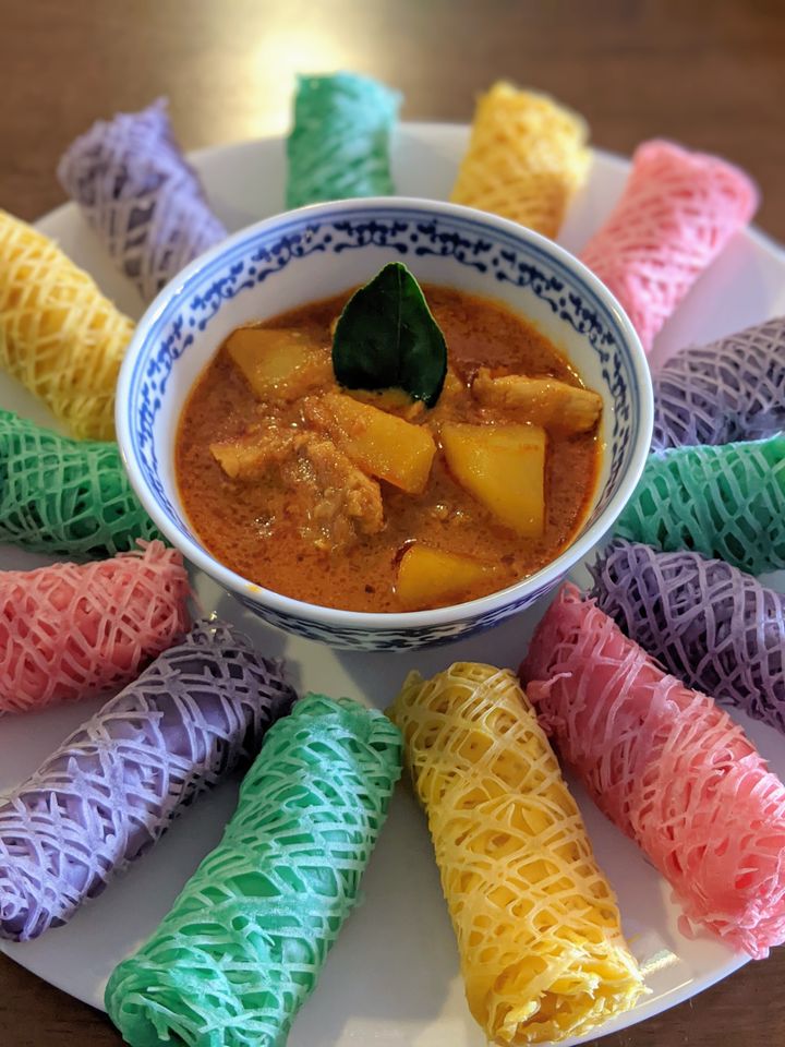 Food Review: Colorful Roti Jala Paired With Creamy Curry From 'Herba ...